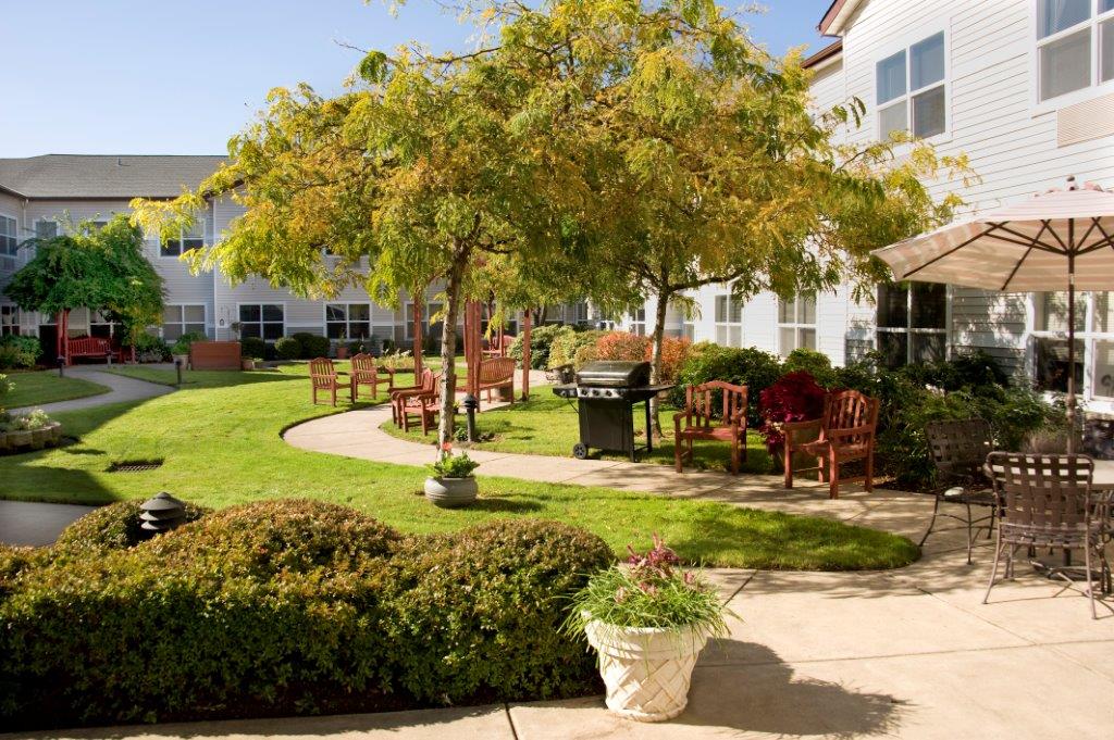 Merrill Gardens at Sheldon Park - 37 Reviews - Eugene, OR