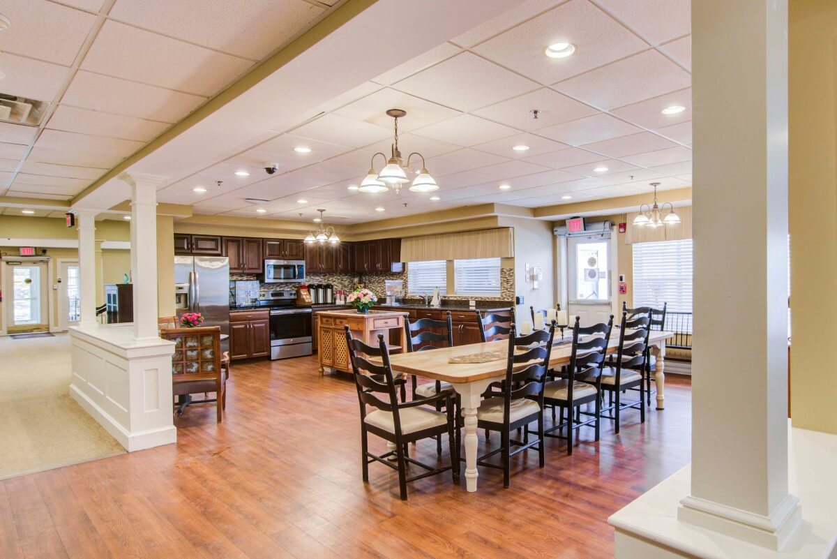 Crescent Point at Niantic | AssistedLiving.org