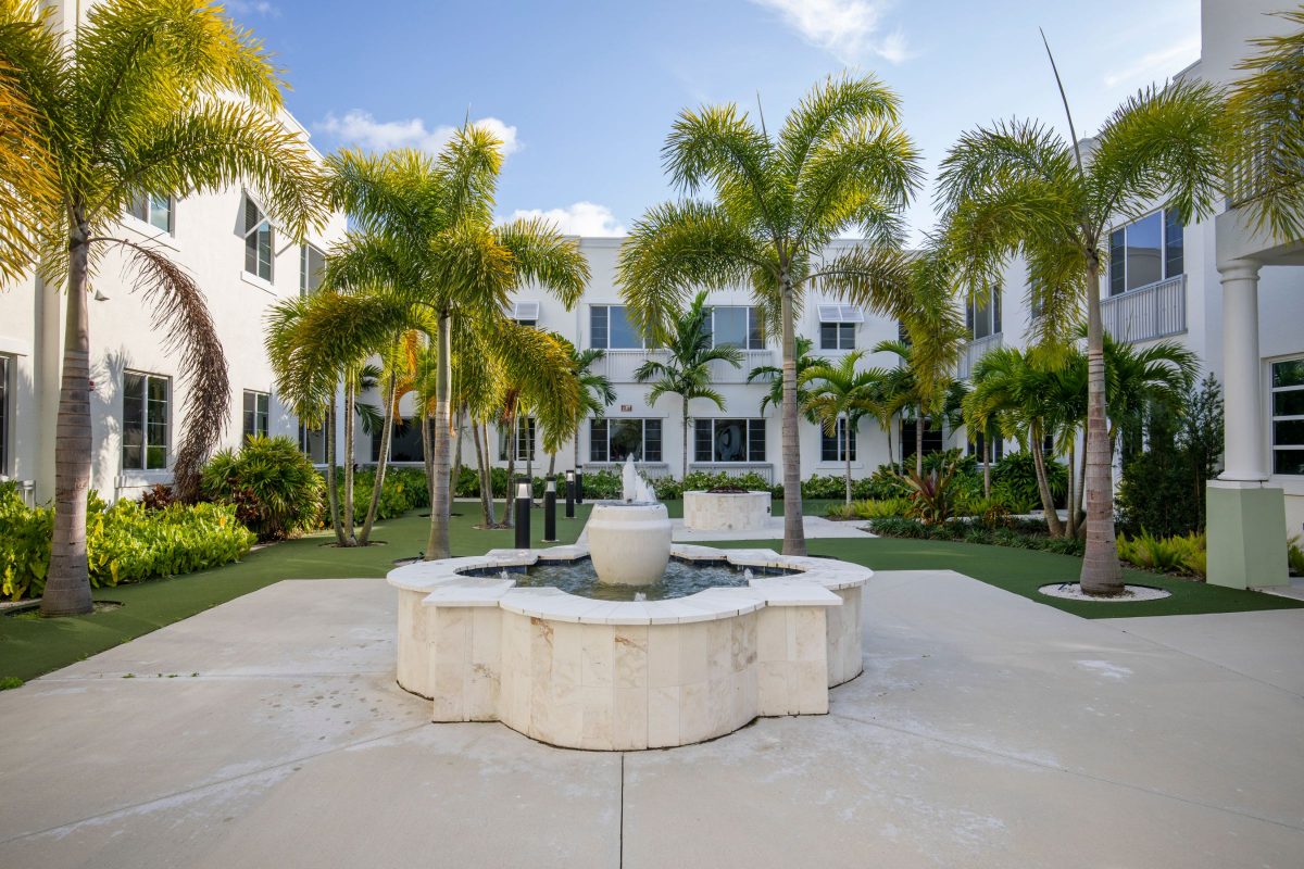 Luxe Senior Living At Jupiter