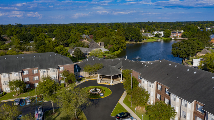 Lakewood Sherwood Village – Baton Rouge, LA – SeniorHousingNet.com