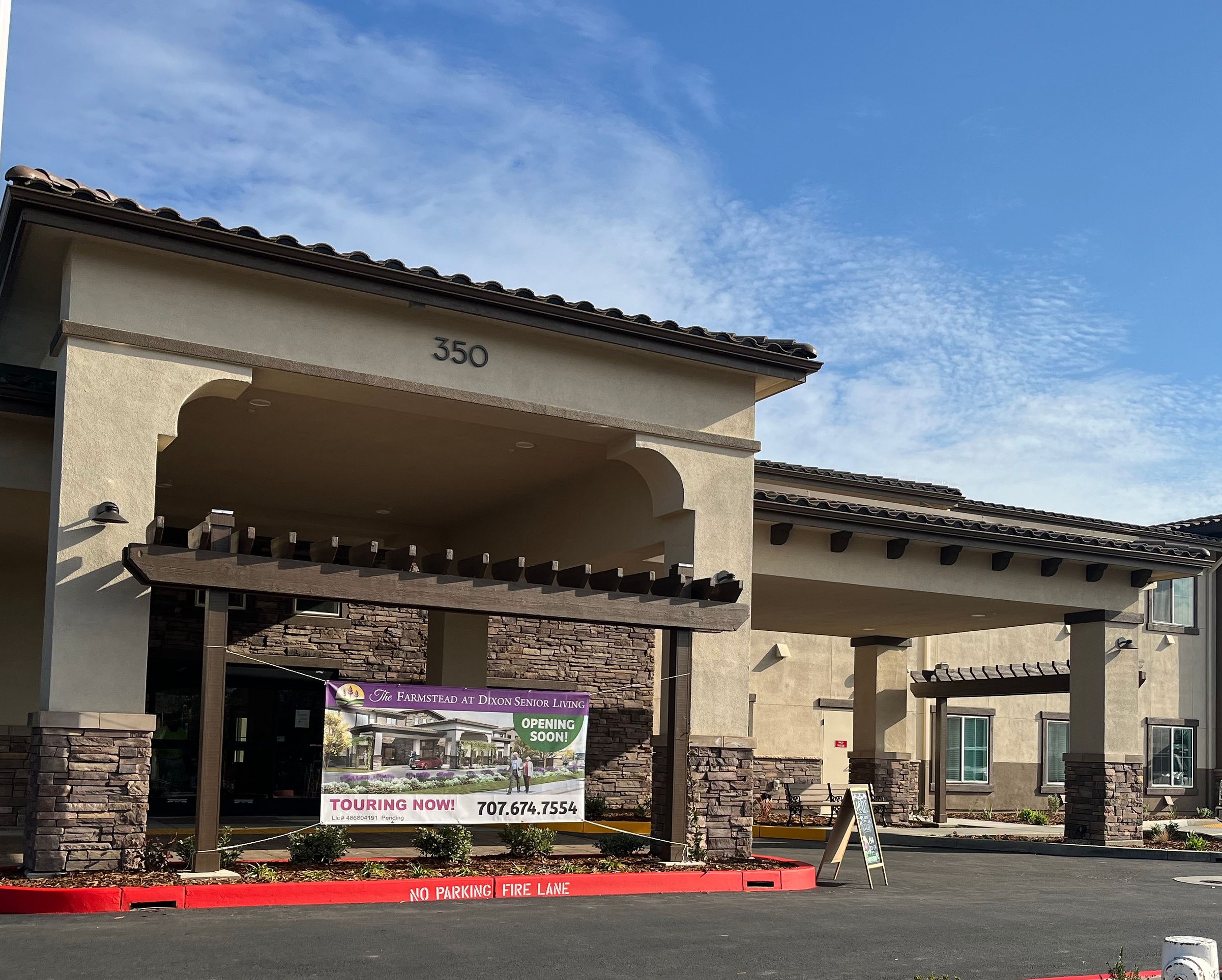 The Farmstead at Dixon Senior Living - 3 Reviews - Dixon, CA